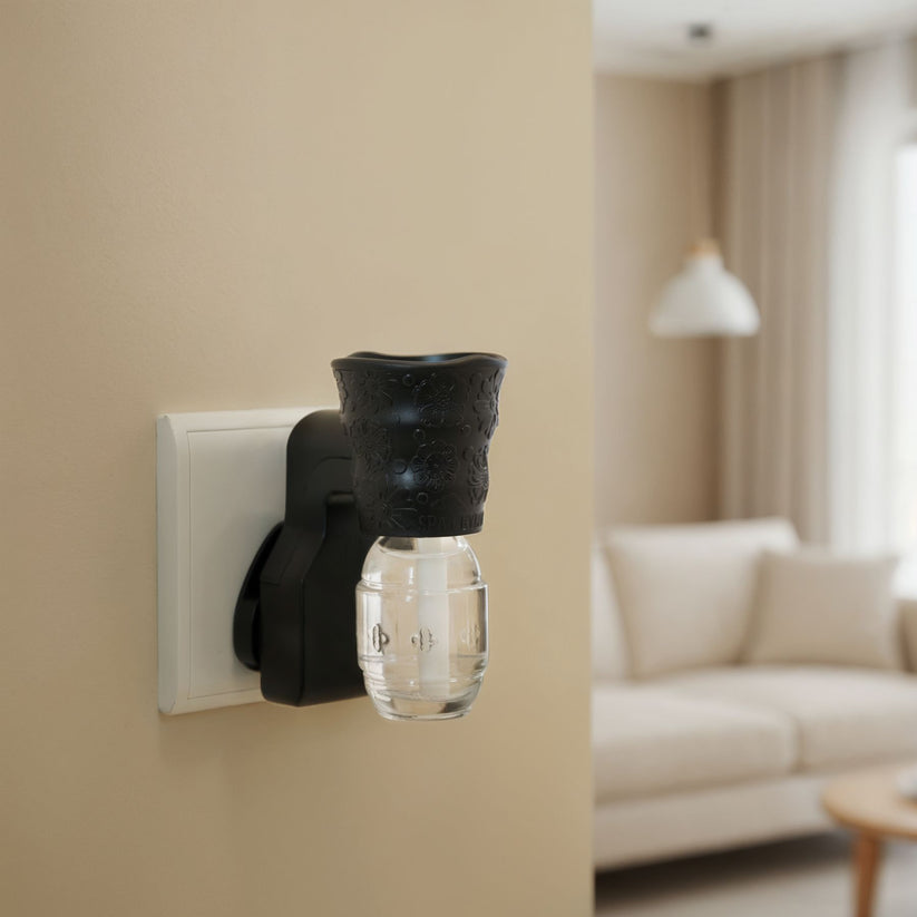 Wall Aromizer Plug-In + Fragrance Oil – Spa Ceylon Sri Lanka